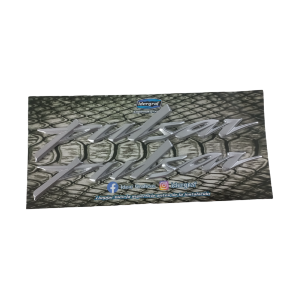 Emblema Pulsar NS – Idergraf